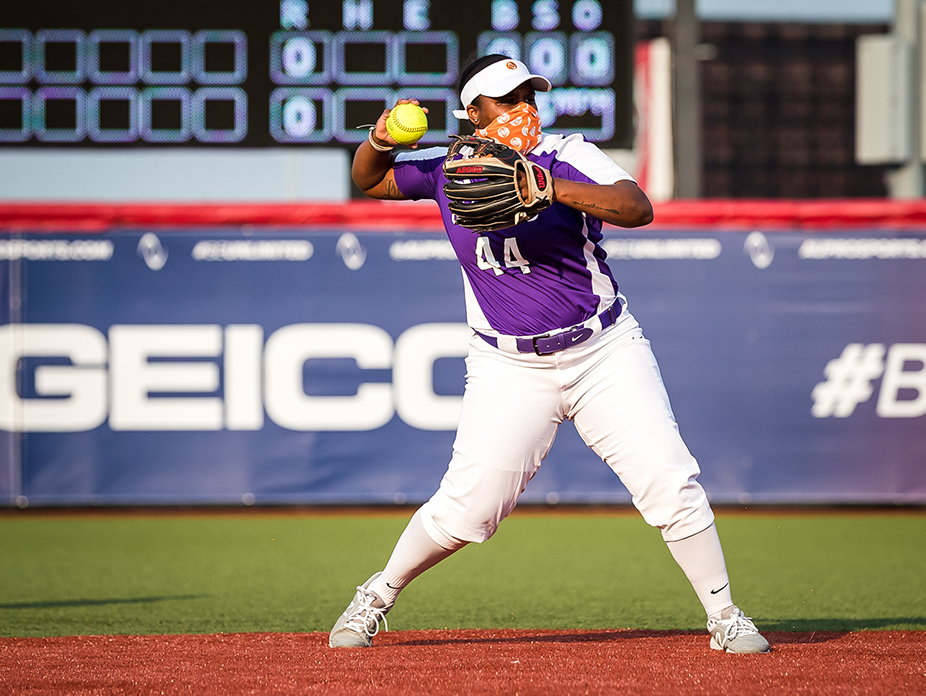 Get in on the action with the official Athletes Unlimited Softball ...