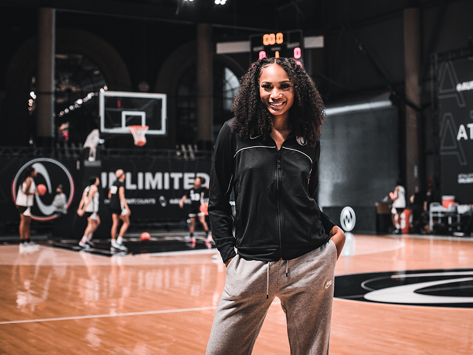 HighlightHer, Ari Chambers join Athletes Unlimited for 2022 Partnership